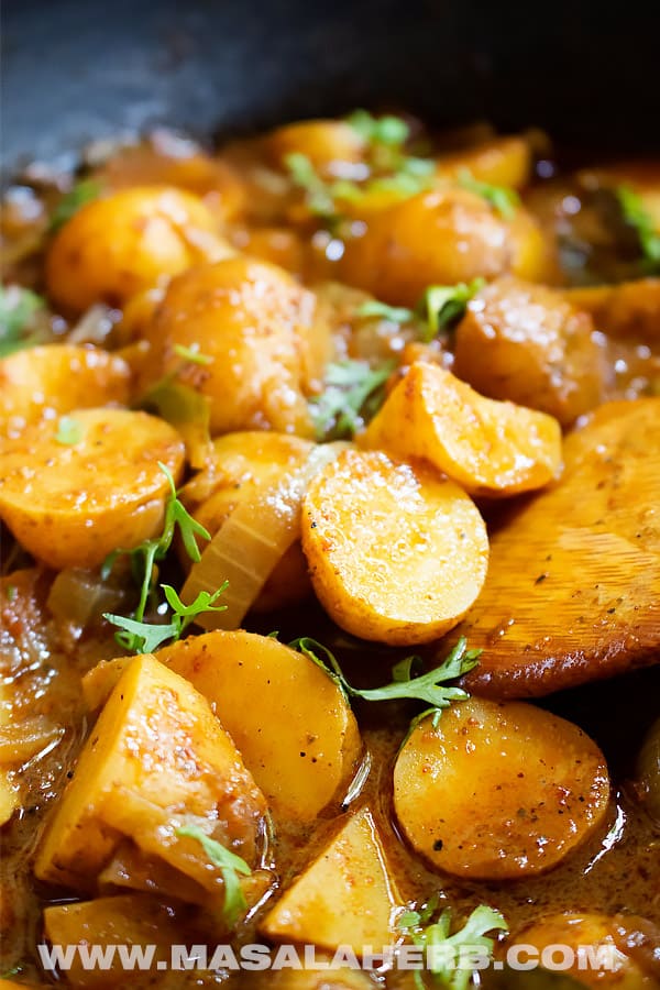 how to cook a potato for curry