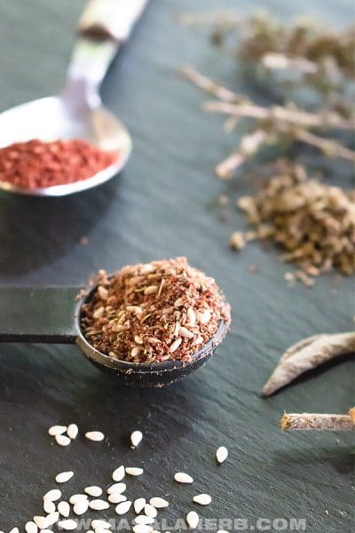 Lebanese Zaatar Spice Blend Recipe [DIY] - Masala Herb