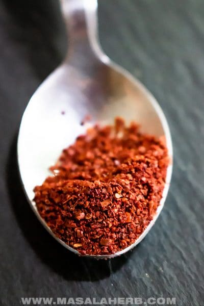 Lebanese Zaatar Spice Blend Recipe [DIY] - Masala Herb