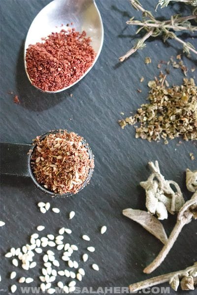 Lebanese Zaatar Spice Blend Recipe [DIY] - Masala Herb