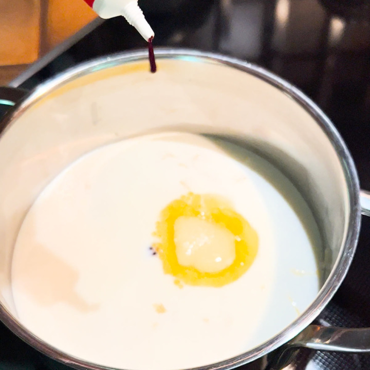 Halloween Dessert Pudding: Maggots and Worms