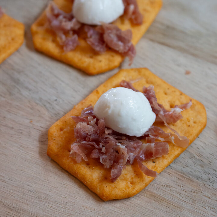 Mediterranean Cracker Party Appetizer