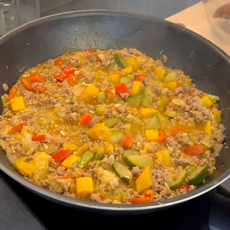 One Pan Ground Beef and Mixed Vegetables