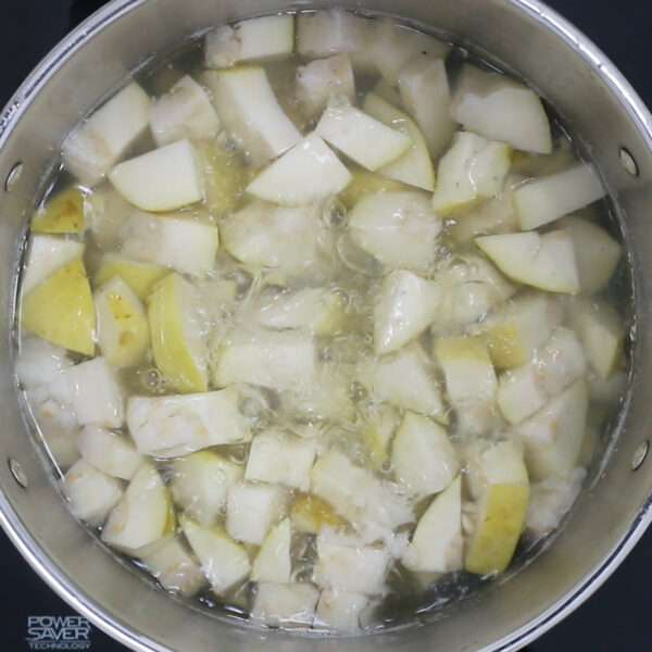 How to Make Guava Purée from Fresh Fruits