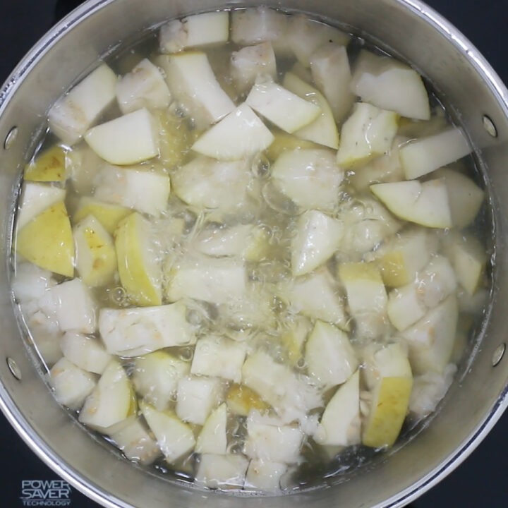 How to Make Guava Purée from Fresh Fruits