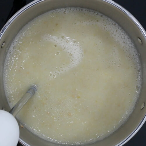 How to Make Guava Purée from Fresh Fruits