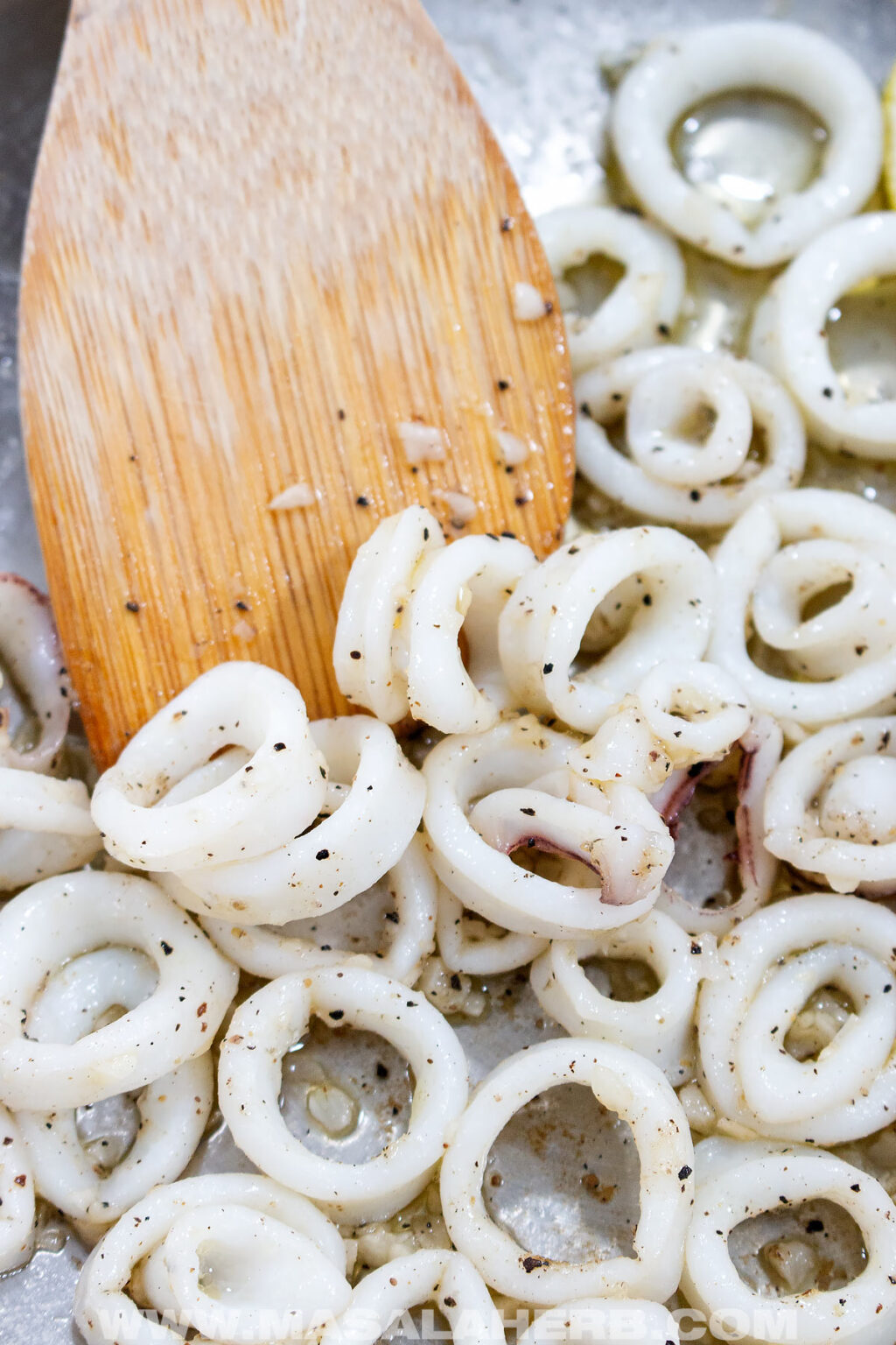 Butter Garlic Pan-Fried Calamari Rings (Squids)