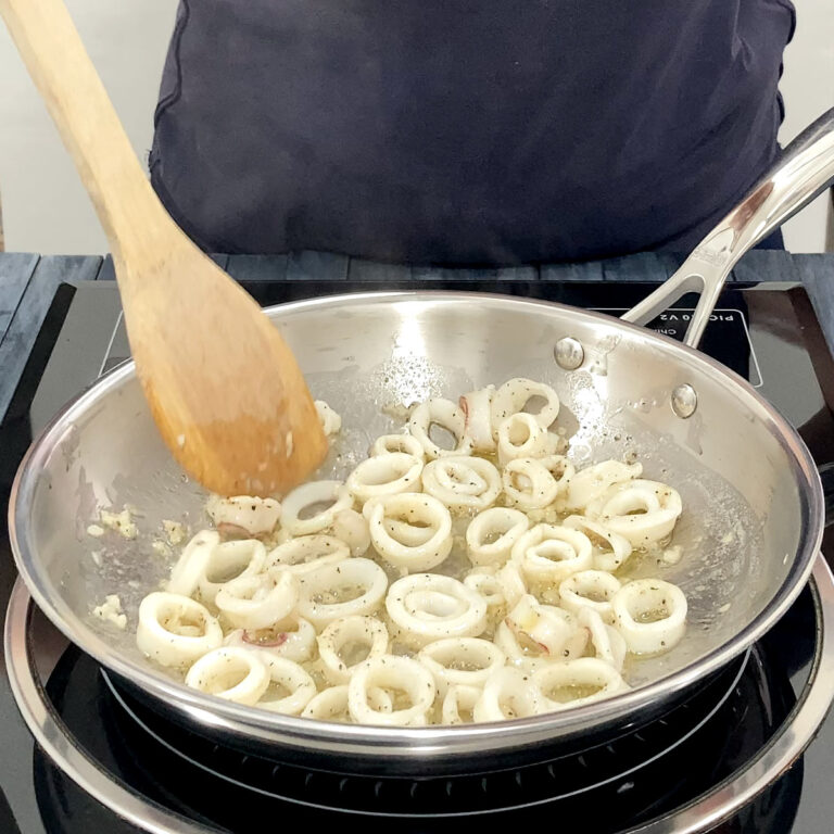 Butter Garlic Pan-Fried Calamari Rings (Squids)