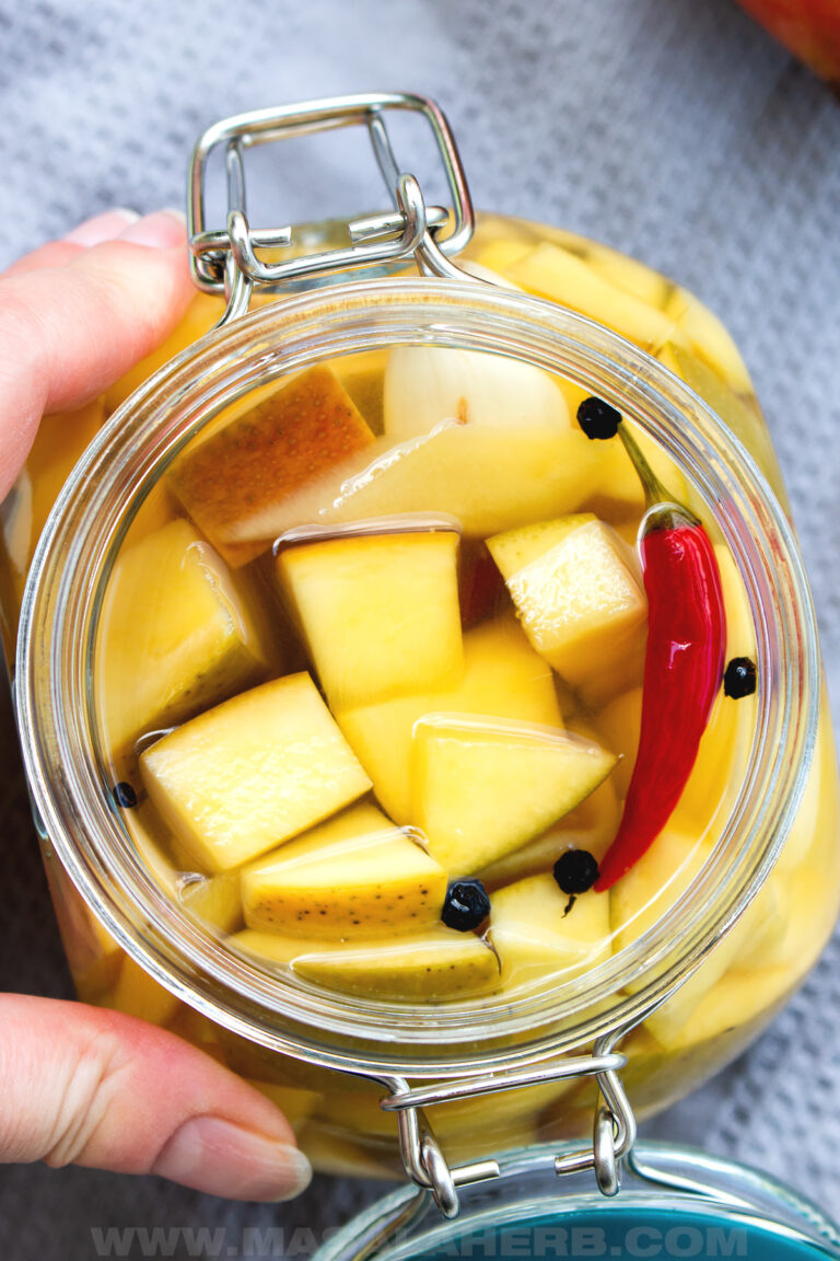10 Minute Pickled Mango (Refrigerator)